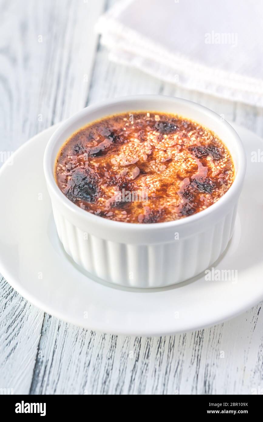 Cambridge burnt cream hi-res stock photography and images - Alamy