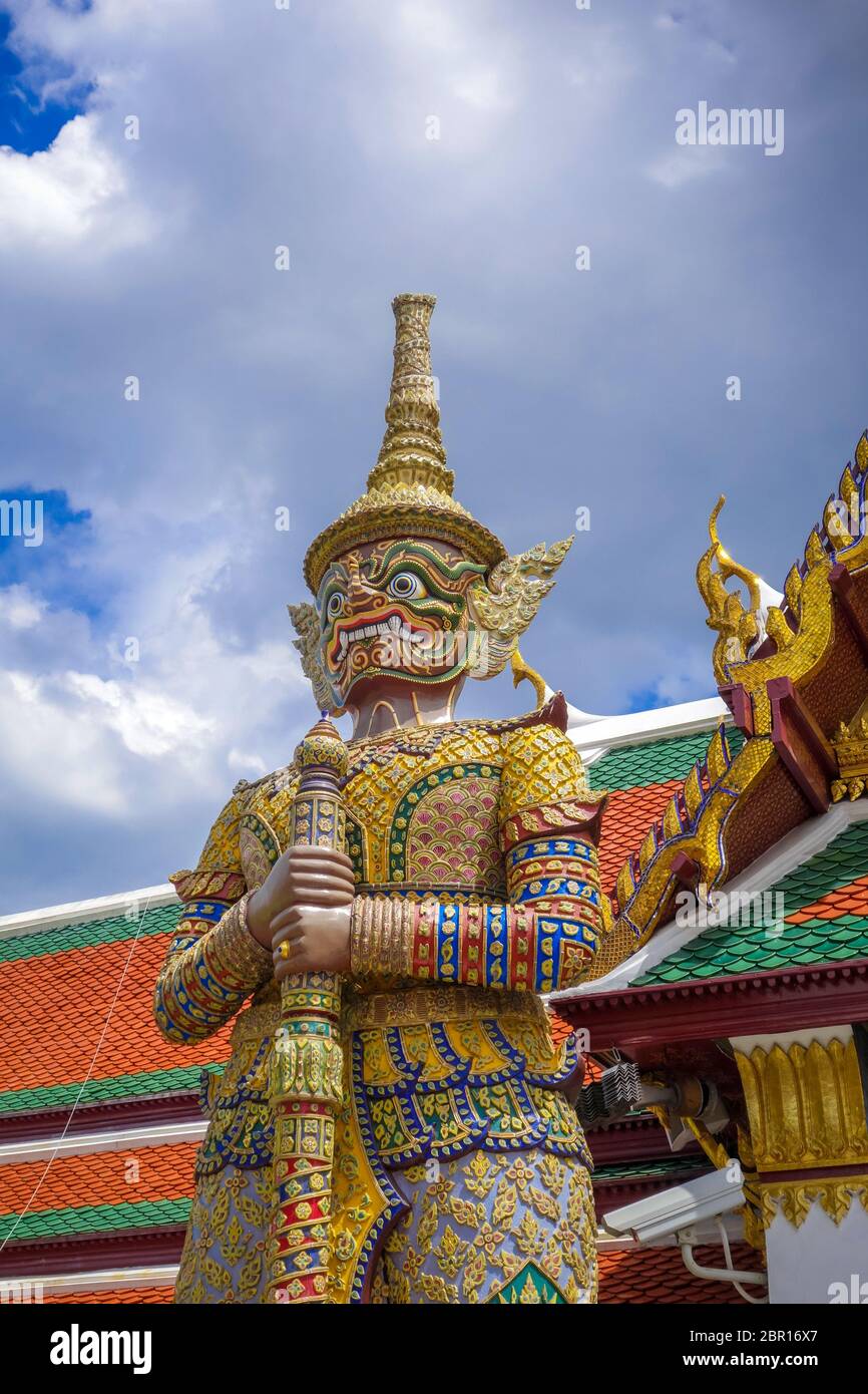 Yaksha statue in Grand Palace complex, Bangkok, Thailand Stock Photo ...