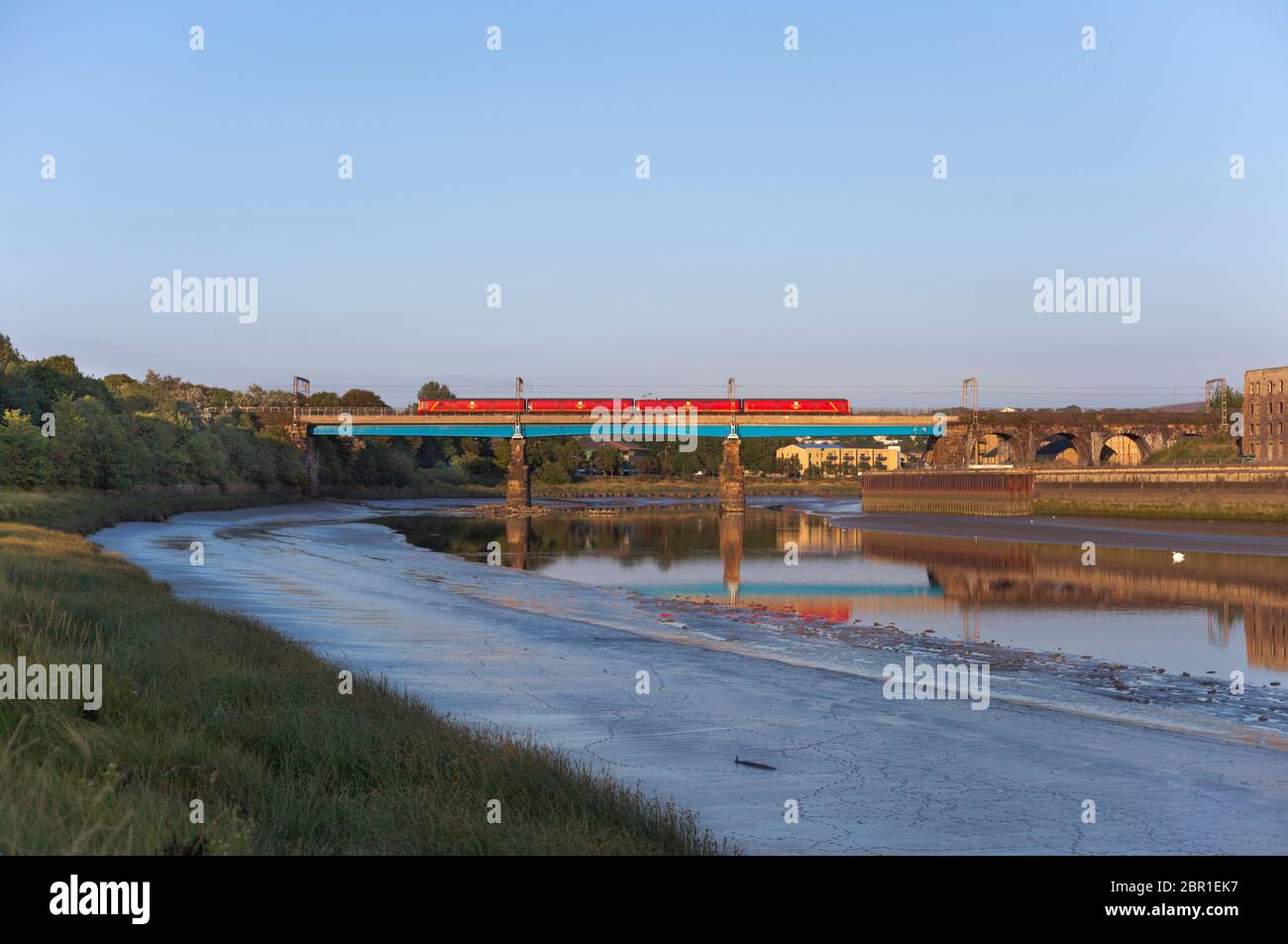 325 unit hi-res stock photography and images - Alamy