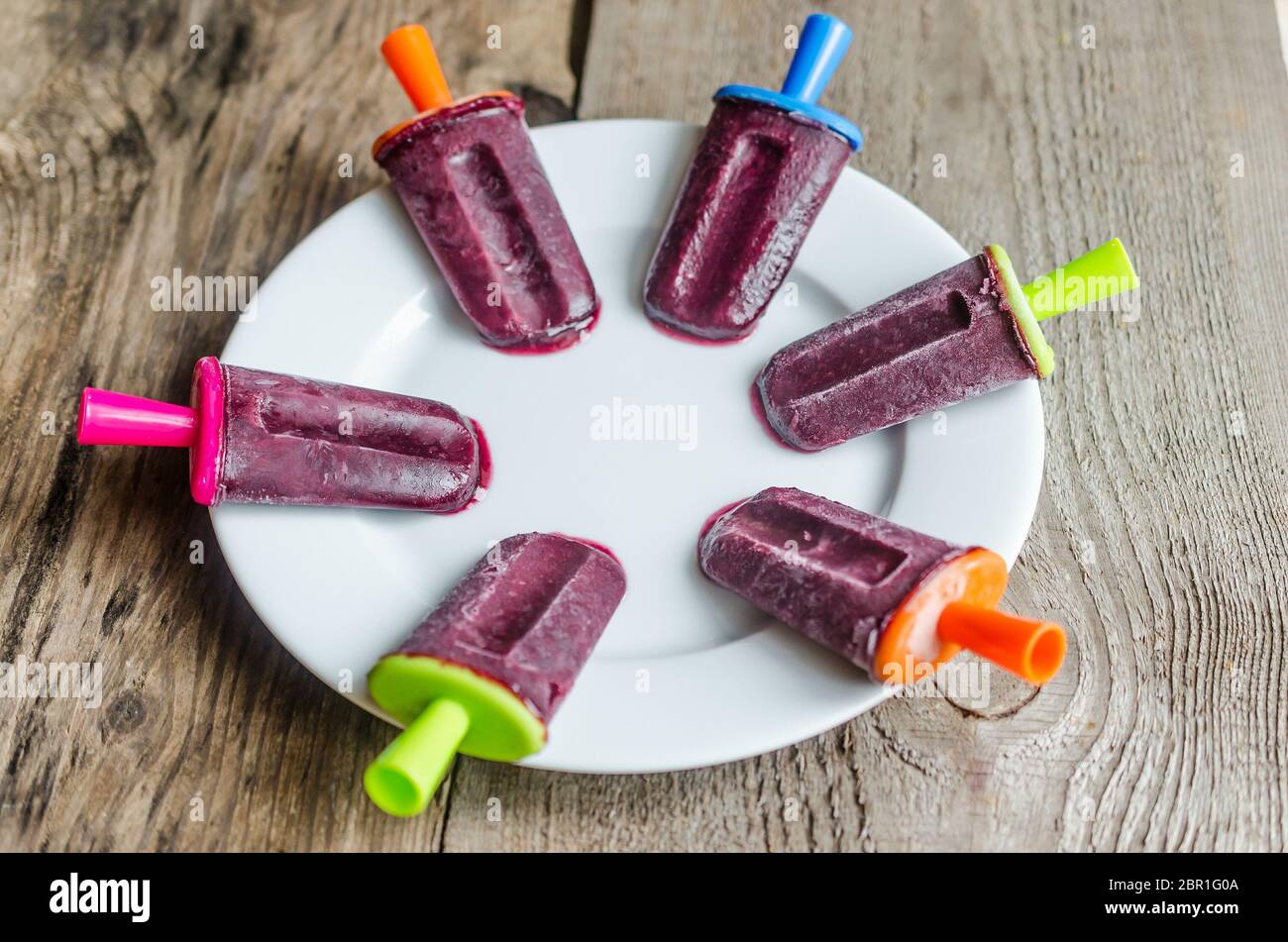 Water ice pops hi-res stock photography and images - Alamy