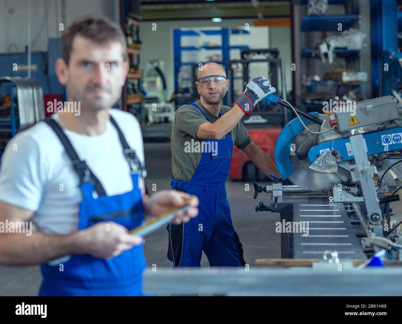 Mechanic working work bench hi-res stock photography and images - Alamy