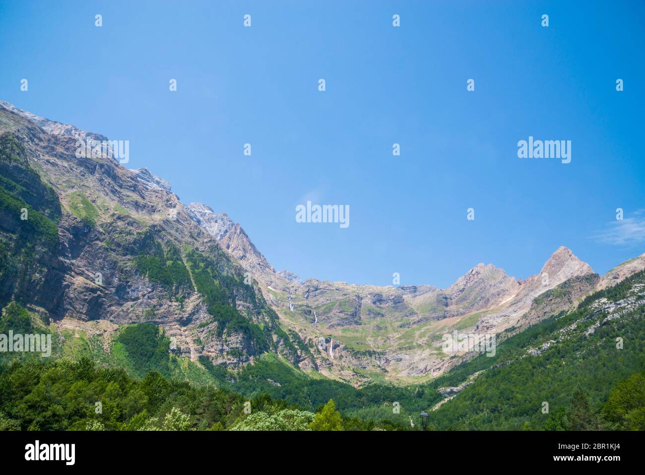 Mountain landscape. Pineta valley, Ordesa y Monte Perdido National Park ...