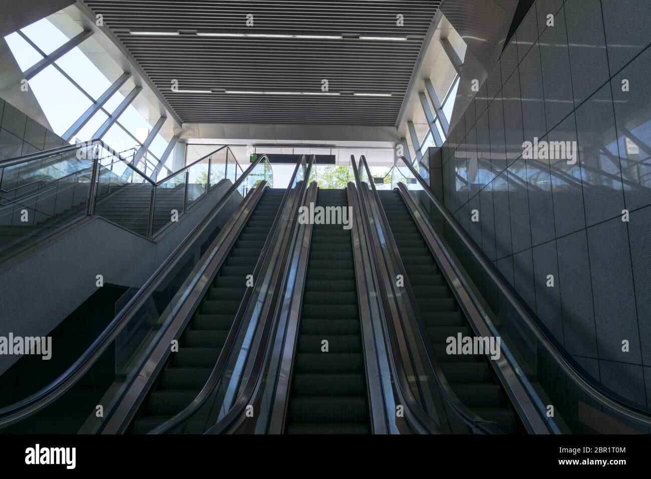 Tunnel stairs subway steps hi-res stock photography and images - Alamy