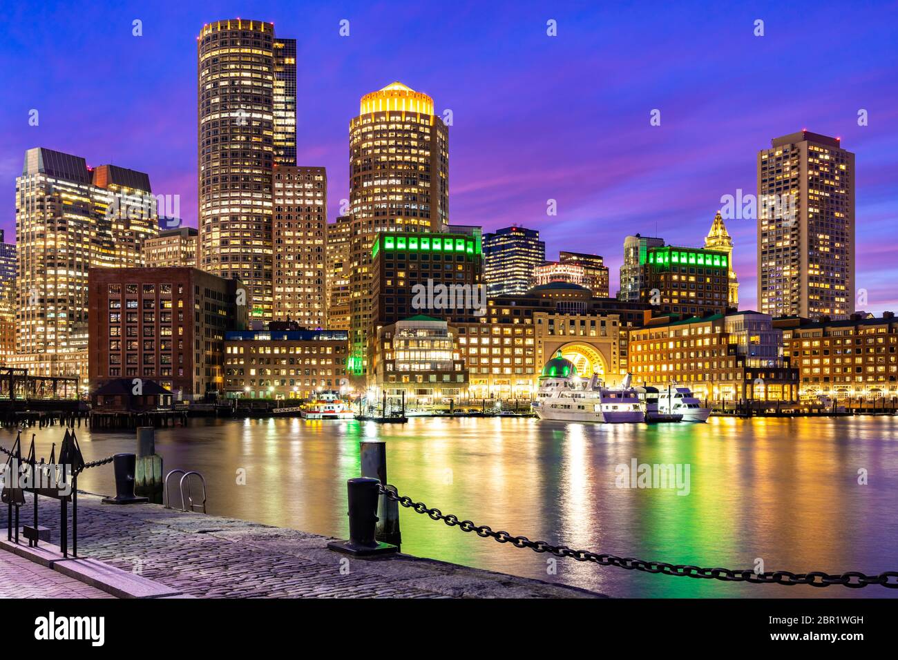 Boston downtown skylines building hi-res stock photography and images ...