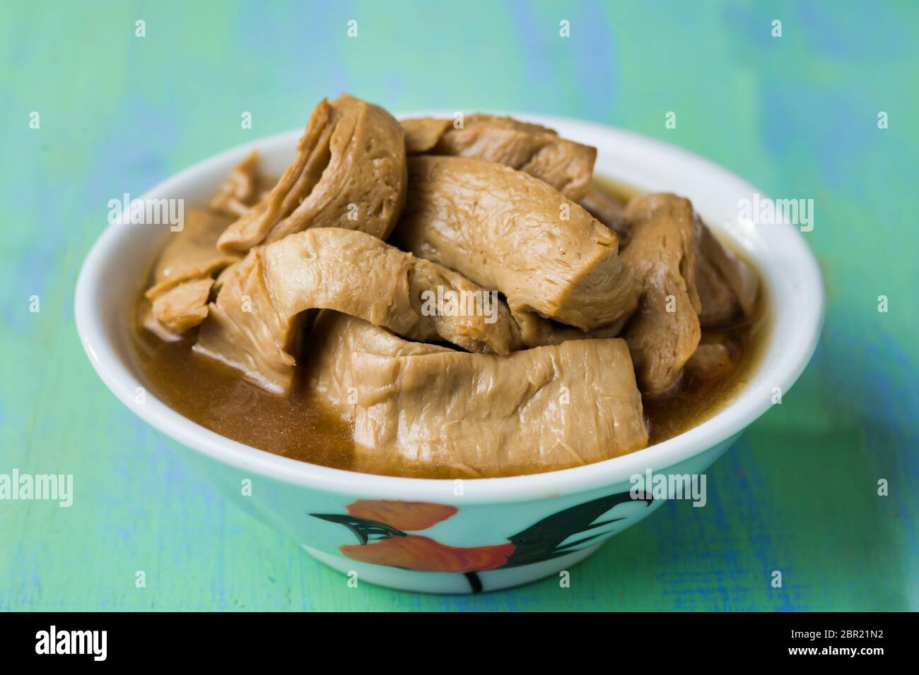 Mock chicken hi-res stock photography and images - Alamy