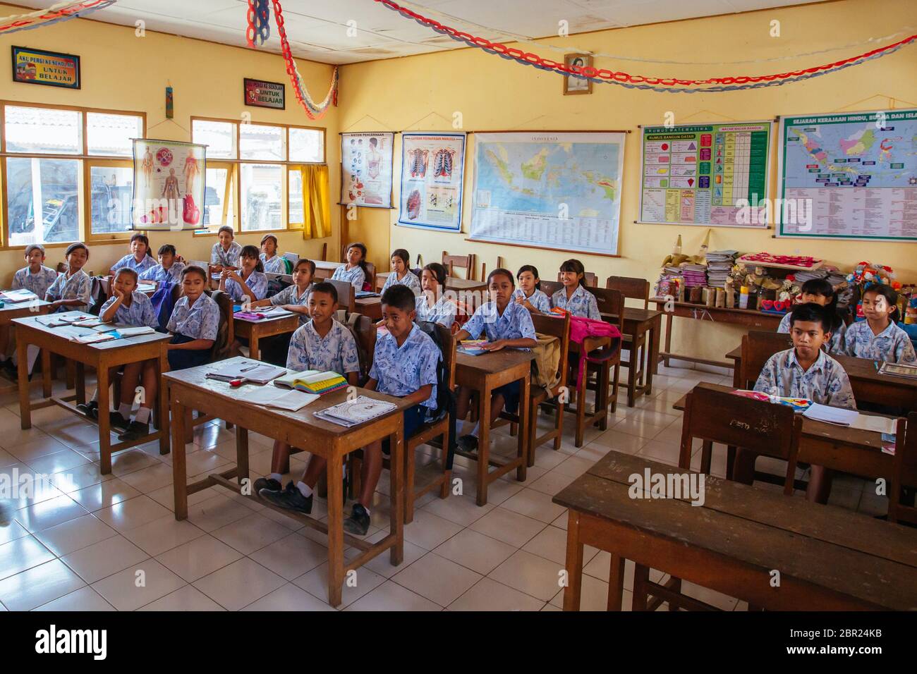 School classroom indonesia hi-res stock photography and images - Alamy