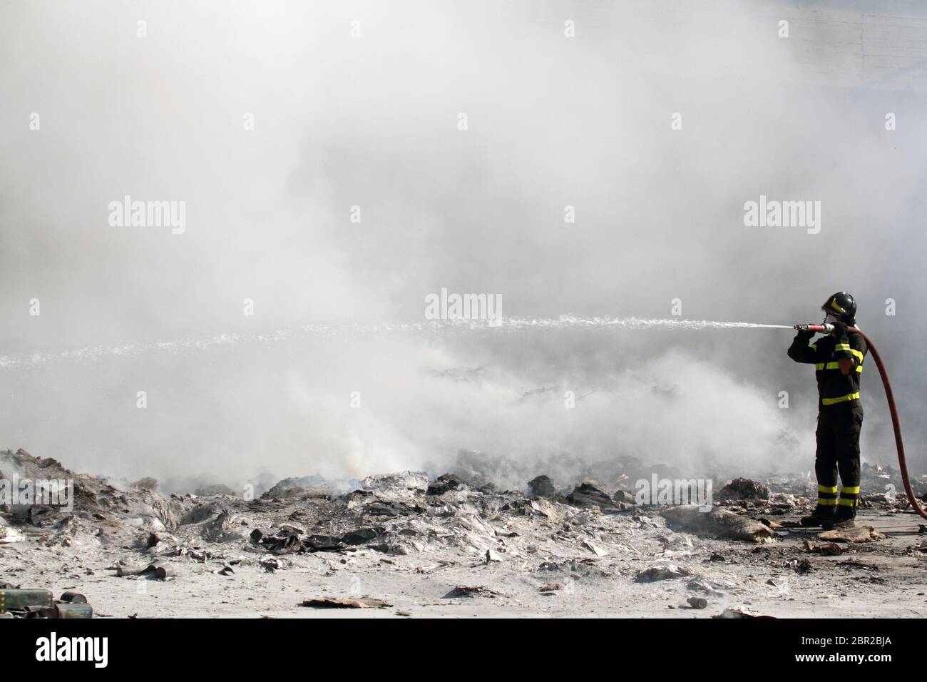 Dangerous smoke hi-res stock photography and images - Alamy