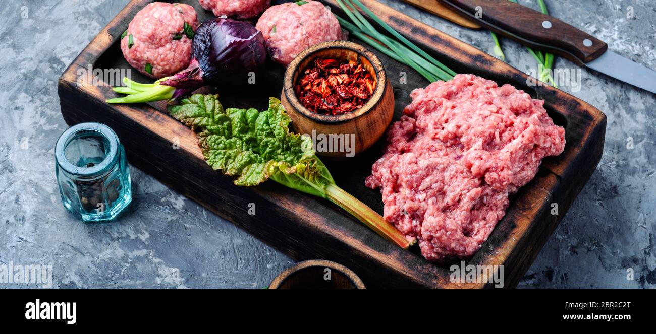 Forcemeat ball hi-res stock photography and images - Alamy