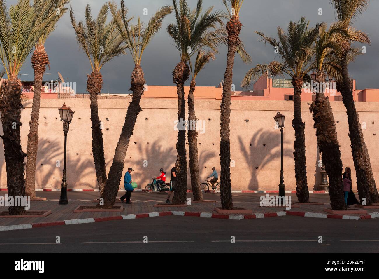 Marrakech street view hi-res stock photography and images - Alamy
