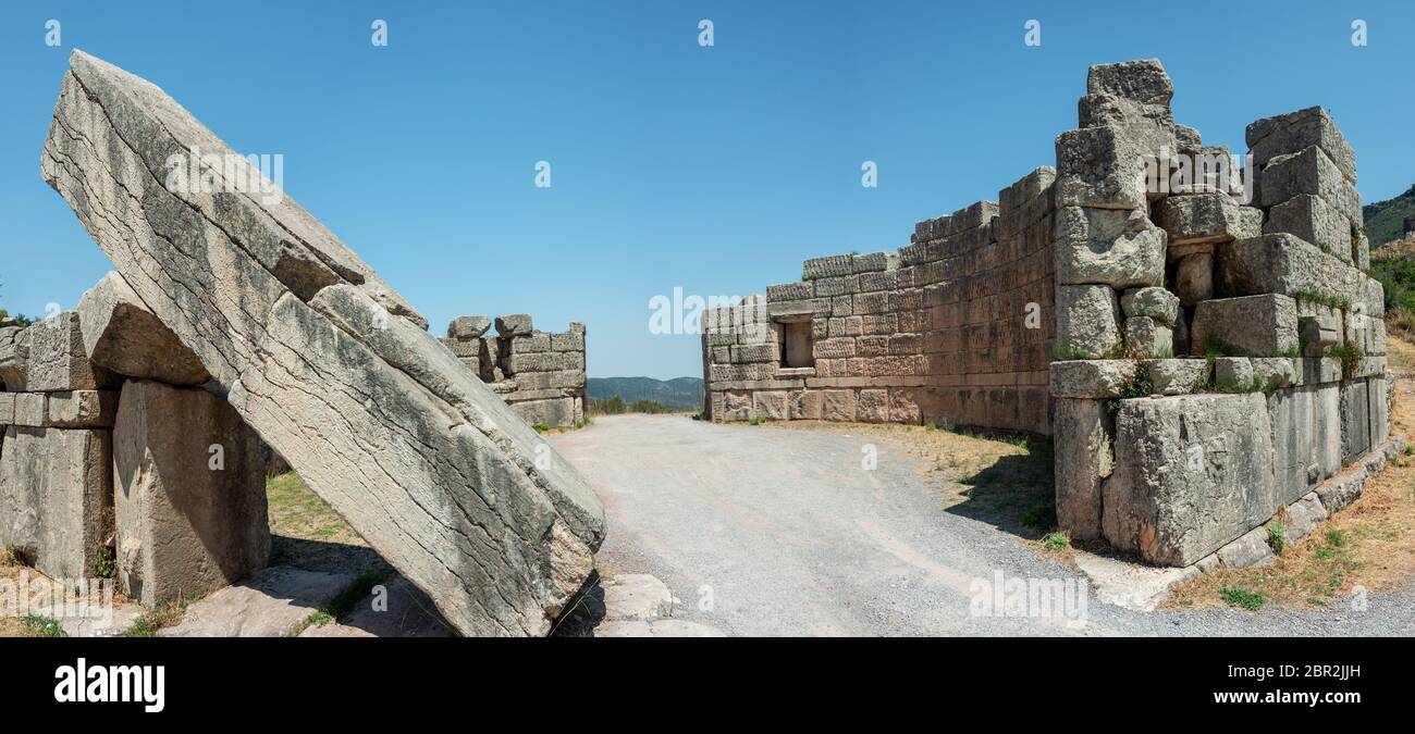 The Arcadian Gate ruins in Ancient Messini, Greece Stock Photo - Alamy