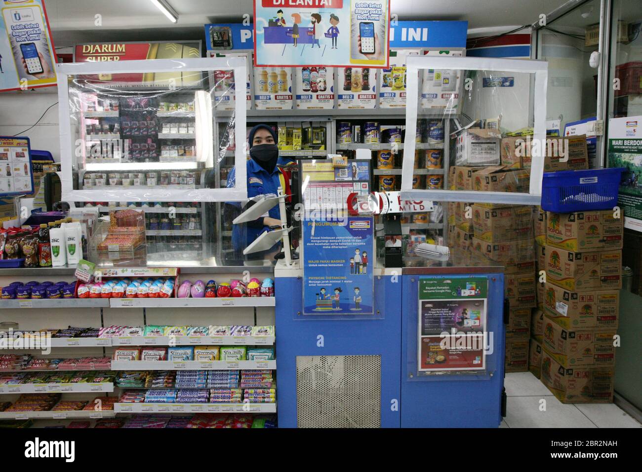 Minimarket jakarta hi-res stock photography and images - Alamy