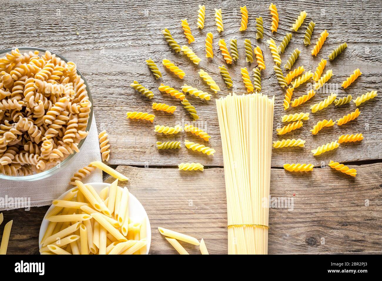 Types pasta long pasta hi-res stock photography and images - Alamy