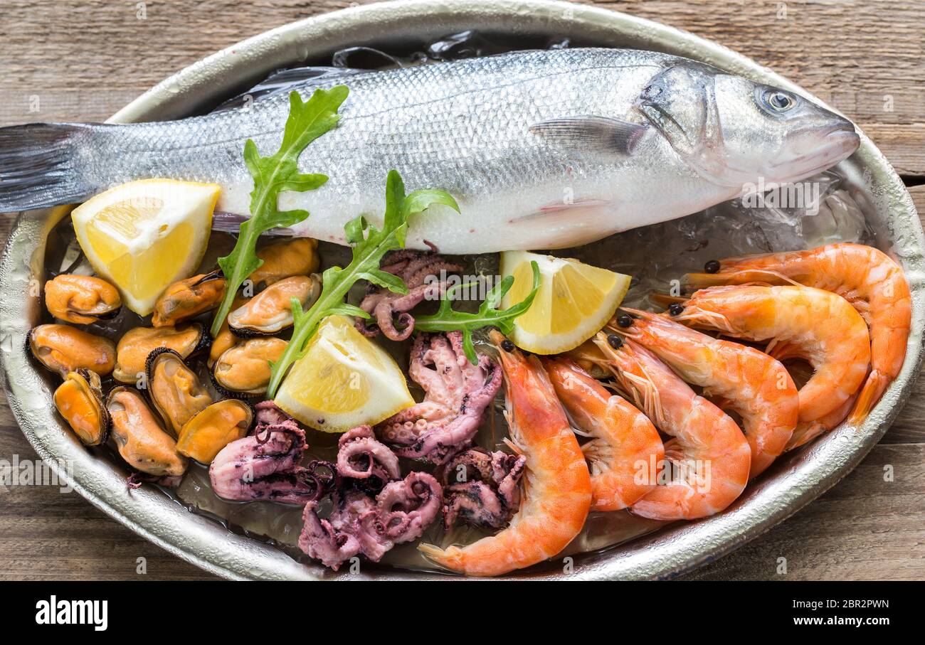 Tray with seafood Stock Photo - Alamy