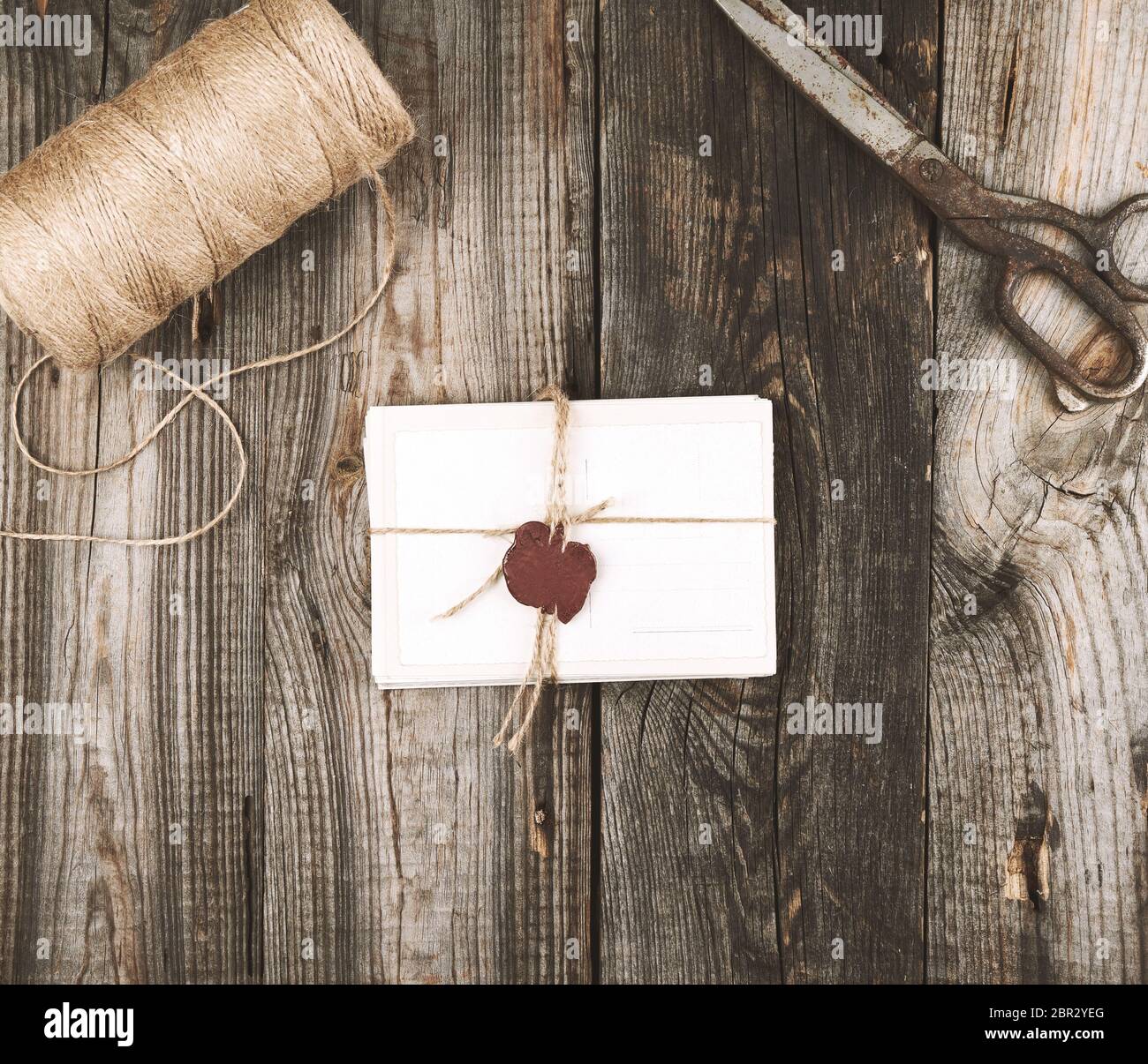 Empty cards hi-res stock photography and images - Alamy