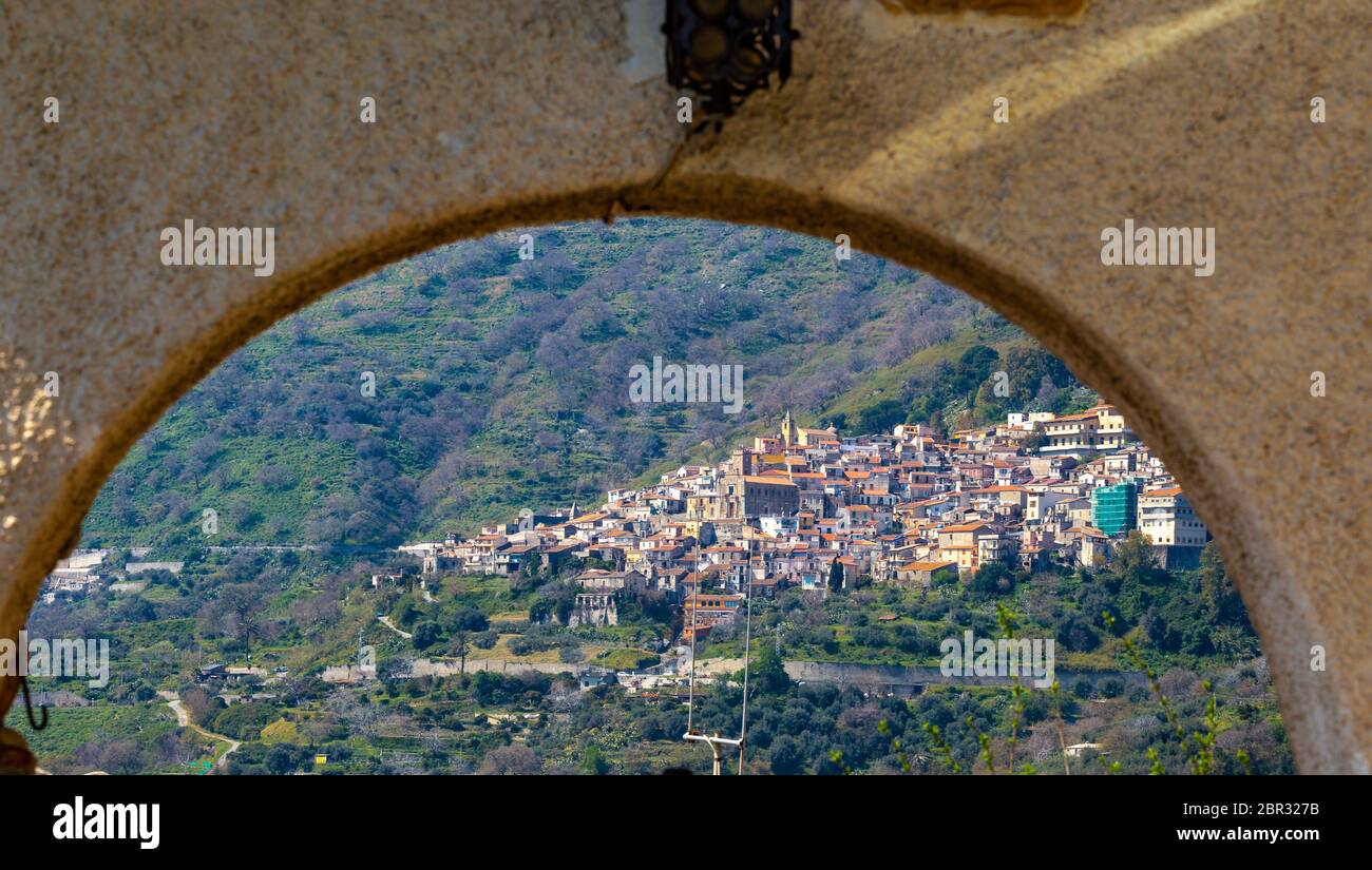 Rural urban landscape of an ancient Italian village Stock Photo - Alamy