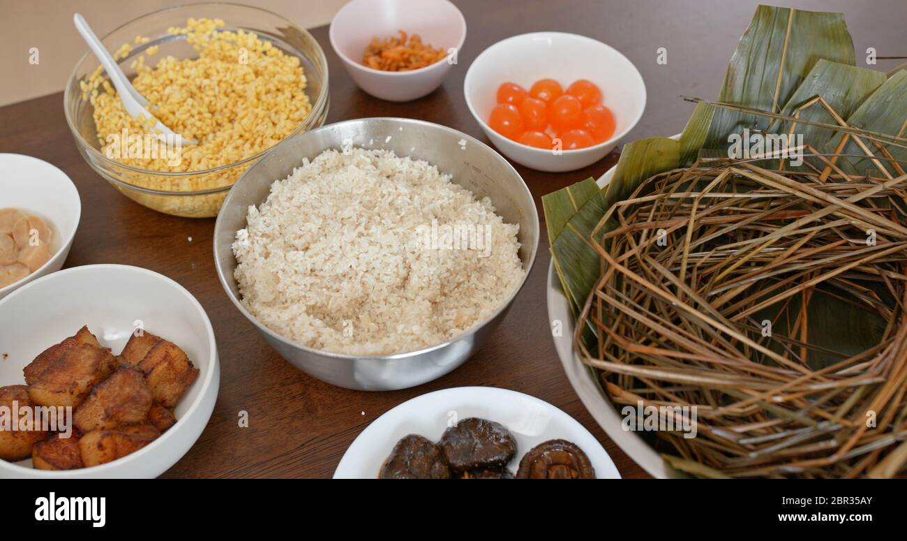 Making process of rice dumpling Stock Photo - Alamy