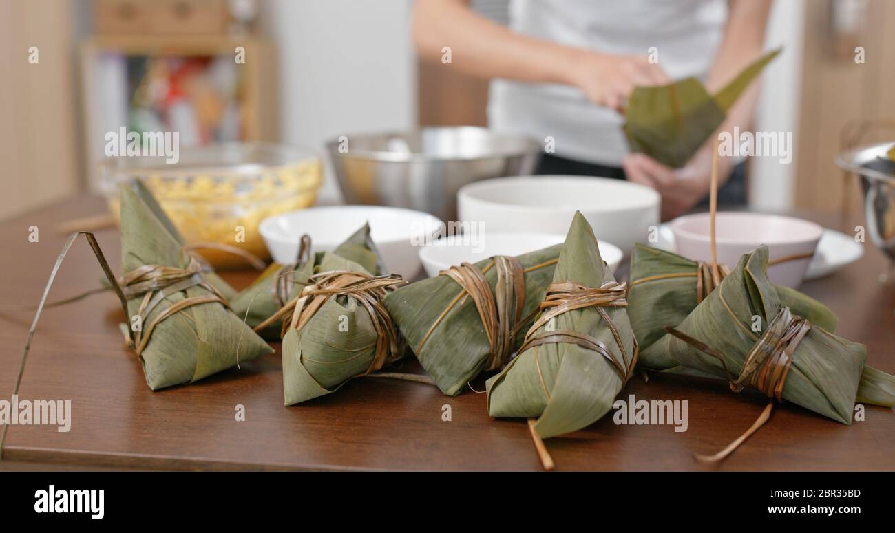Put dumplings hi-res stock photography and images - Alamy