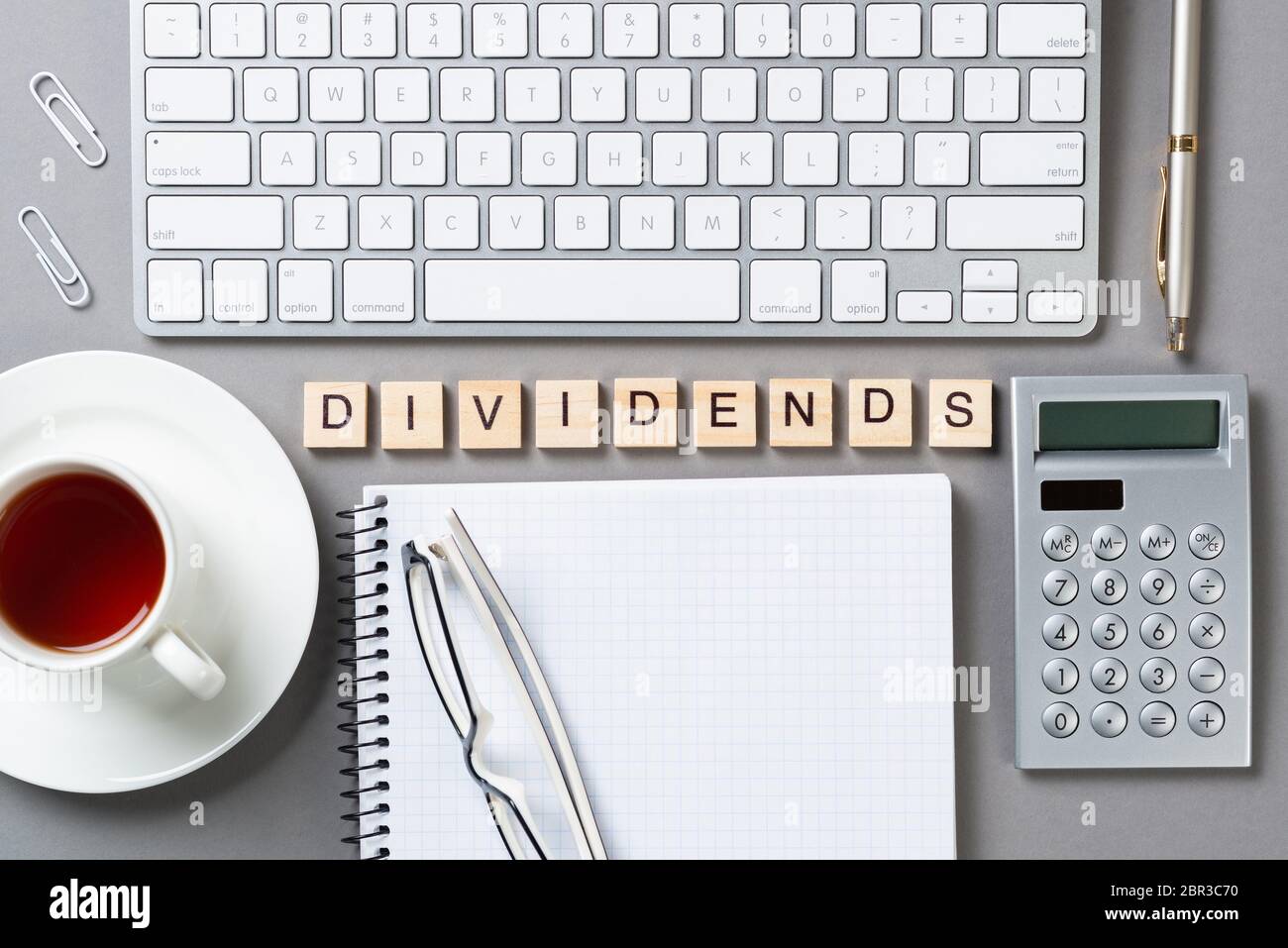 Investing dividends hi-res stock photography and images - Alamy