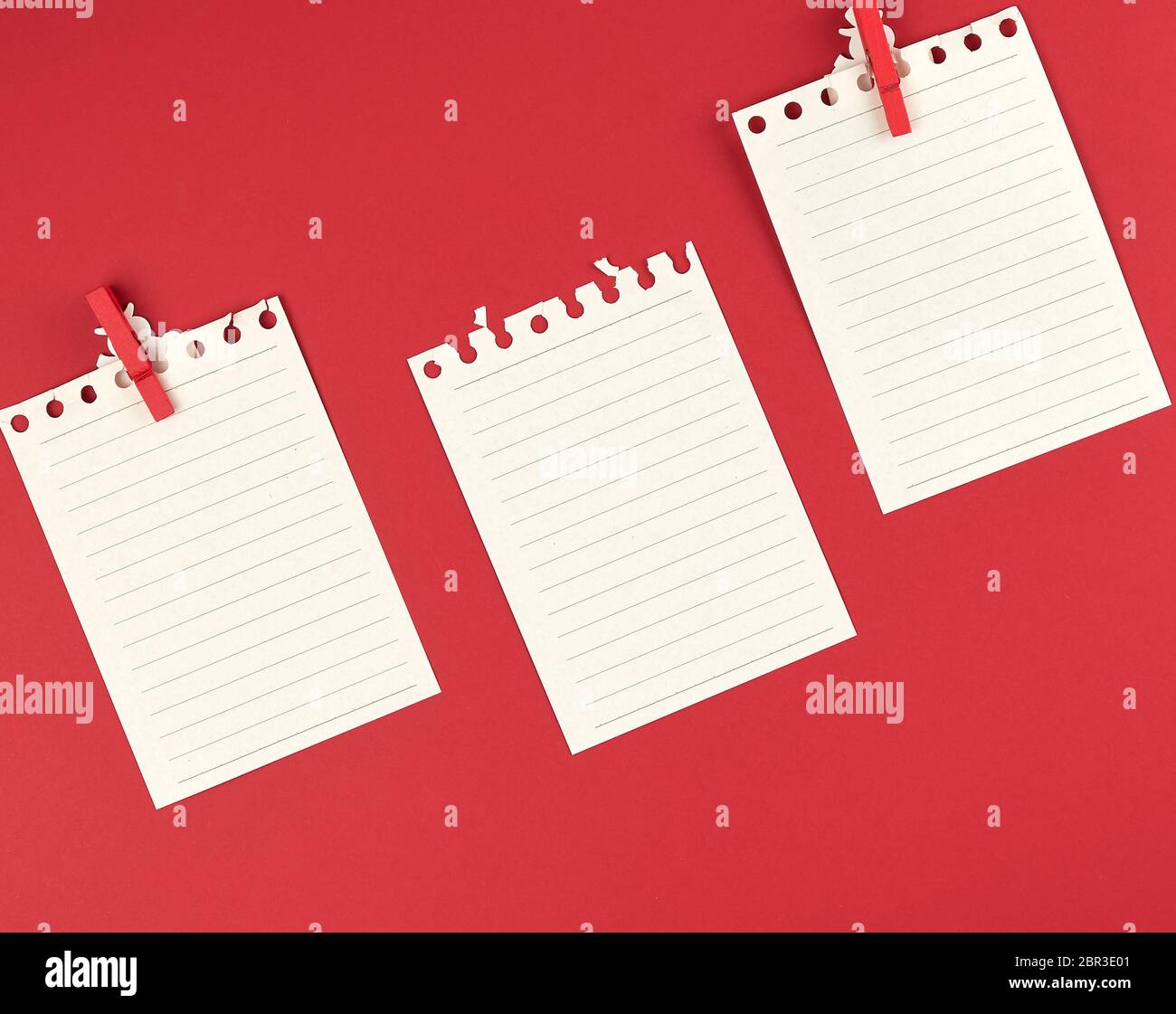 Torn out note pad hi-res stock photography and images - Alamy