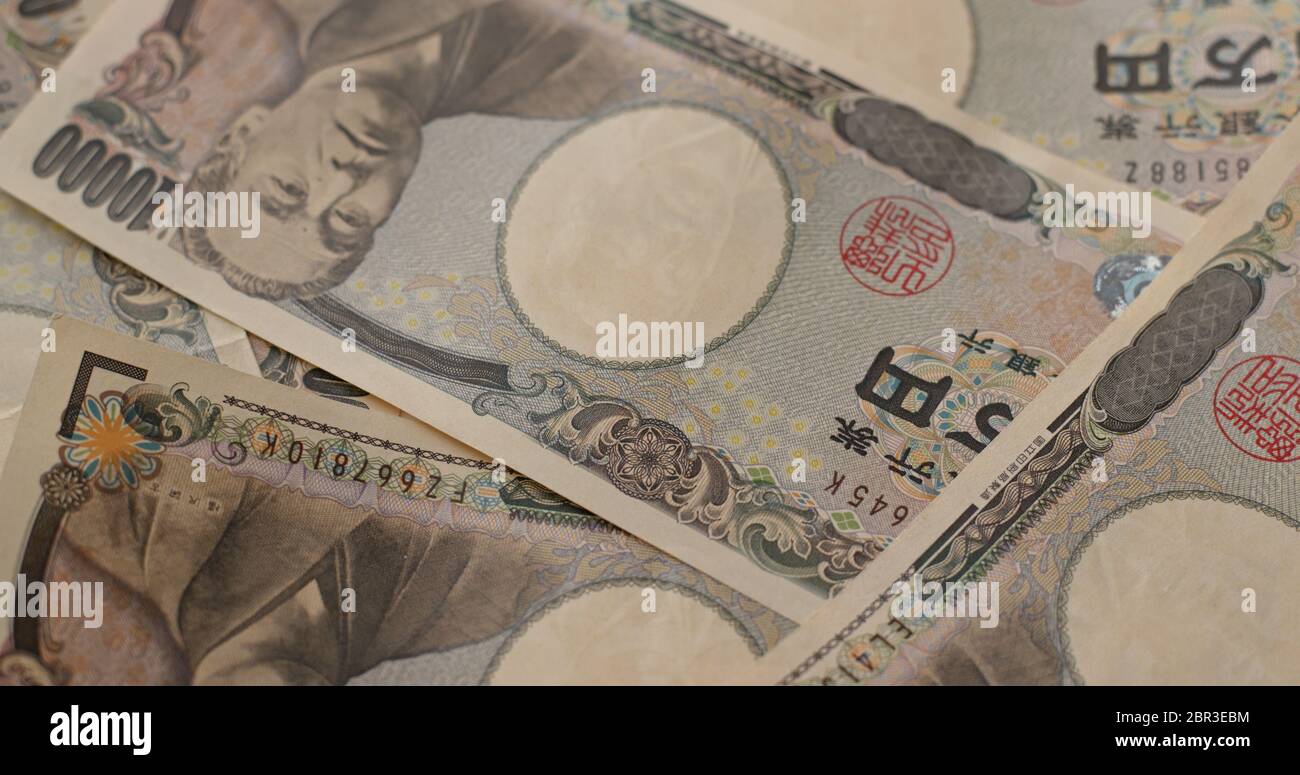 Japanese yen banknote Stock Photo - Alamy