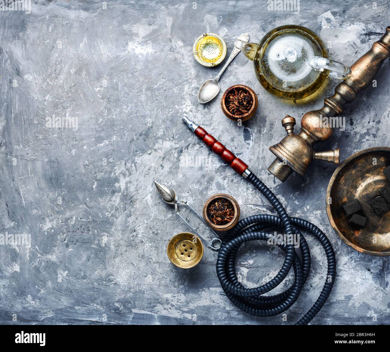 Egyptian tea and hookah hi-res stock photography and images - Alamy