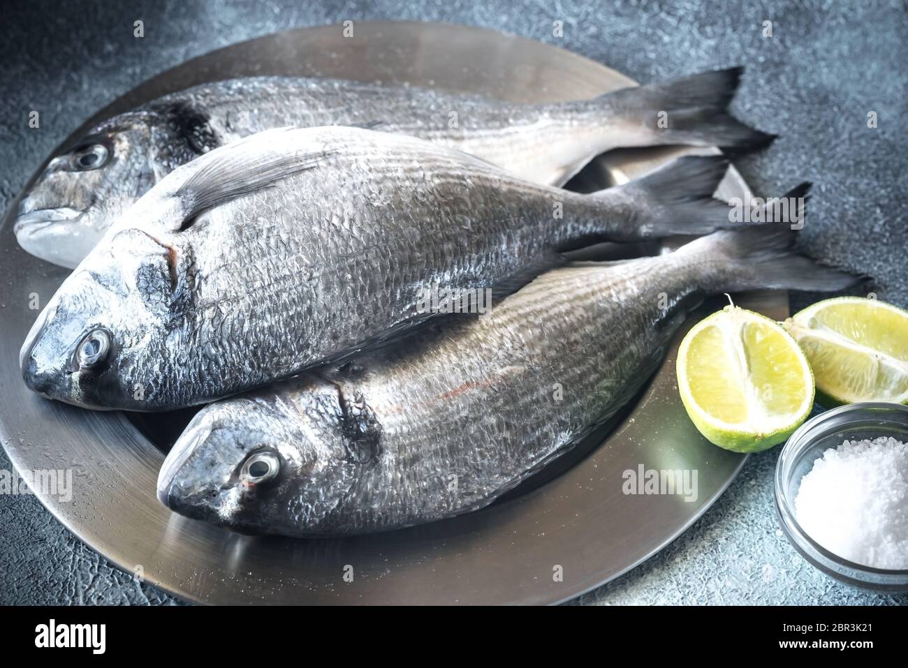 Sea bream (dorada) fish Stock Photo - Alamy