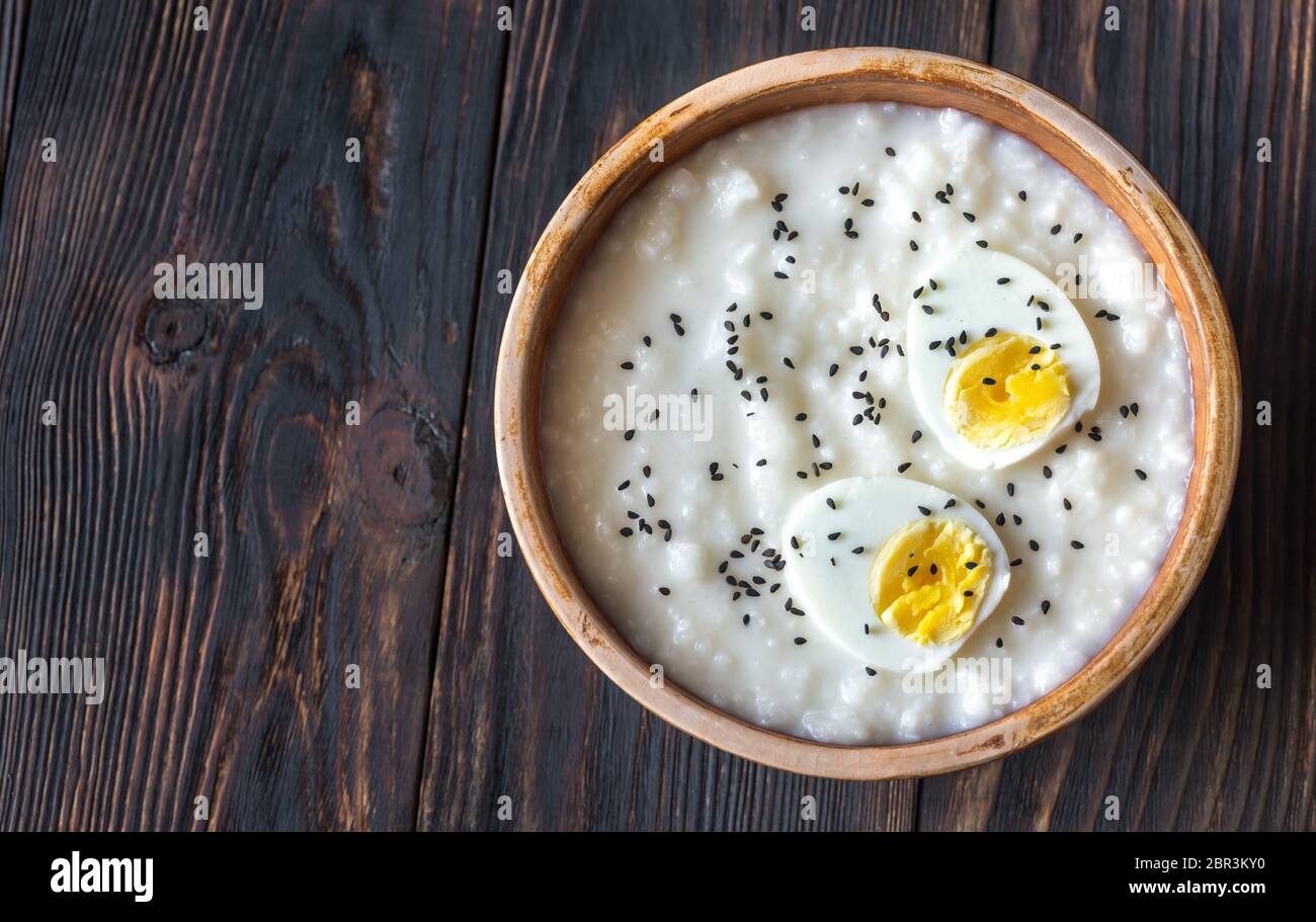 Black sesame porridge hi-res stock photography and images - Alamy