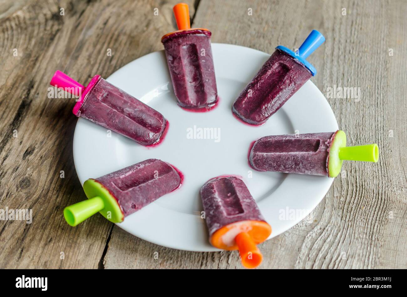 Water ice pops hi-res stock photography and images - Alamy
