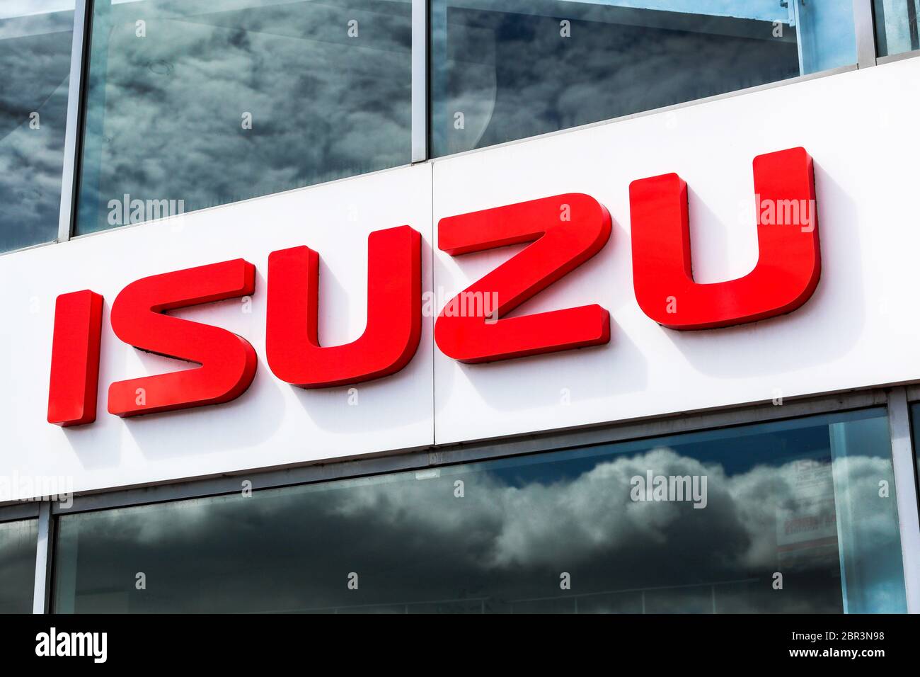 Isuzu Logo Images