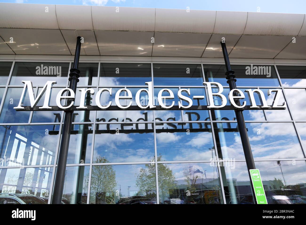 German cars showroom hi-res stock photography and images - Alamy