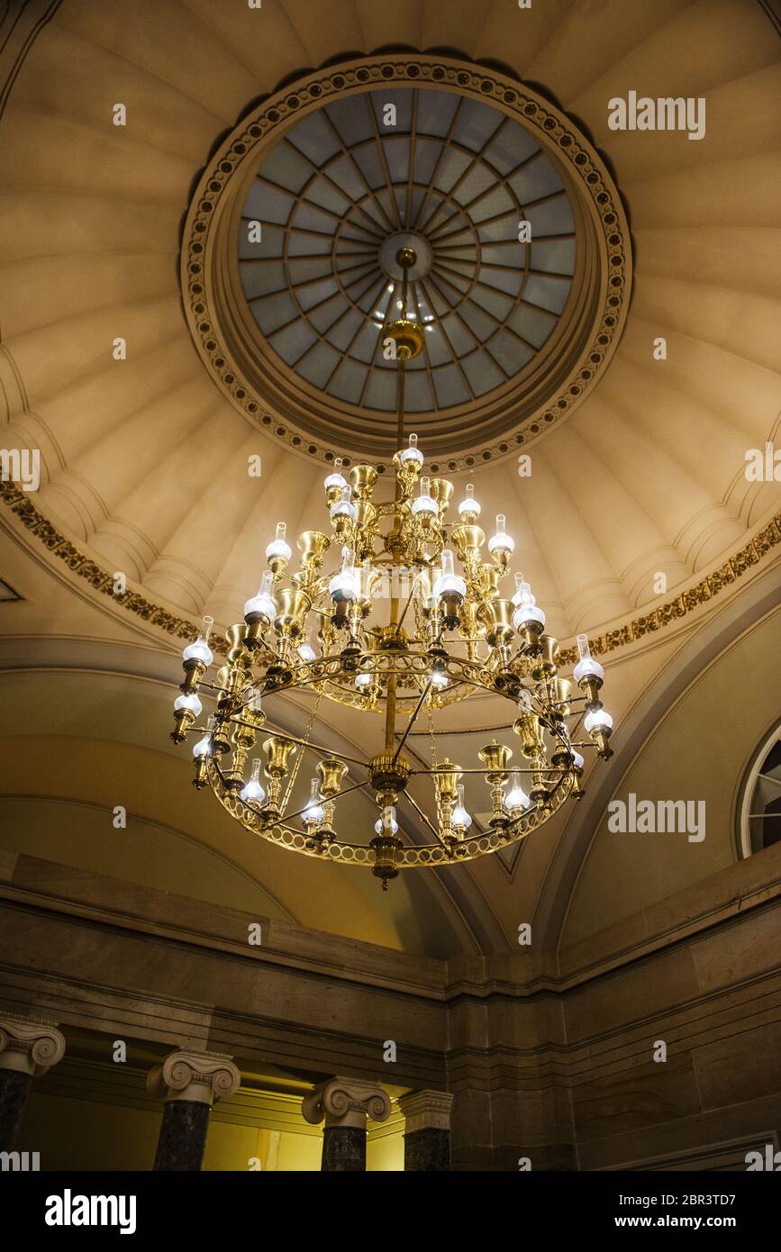 Architectural detail of the dome of the U.S. Capital building ...