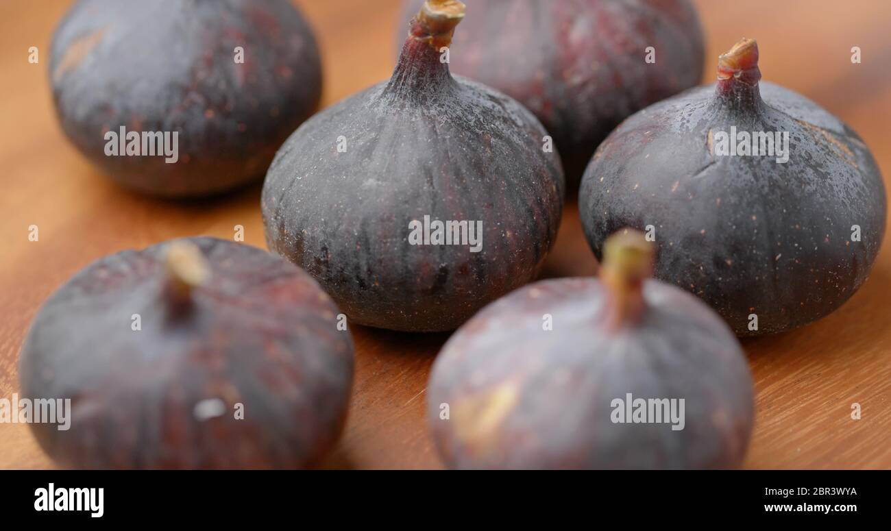 Ripe of Common fig Stock Photo - Alamy