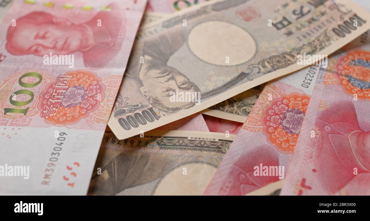 Chinese yen note hi-res stock photography and images - Alamy