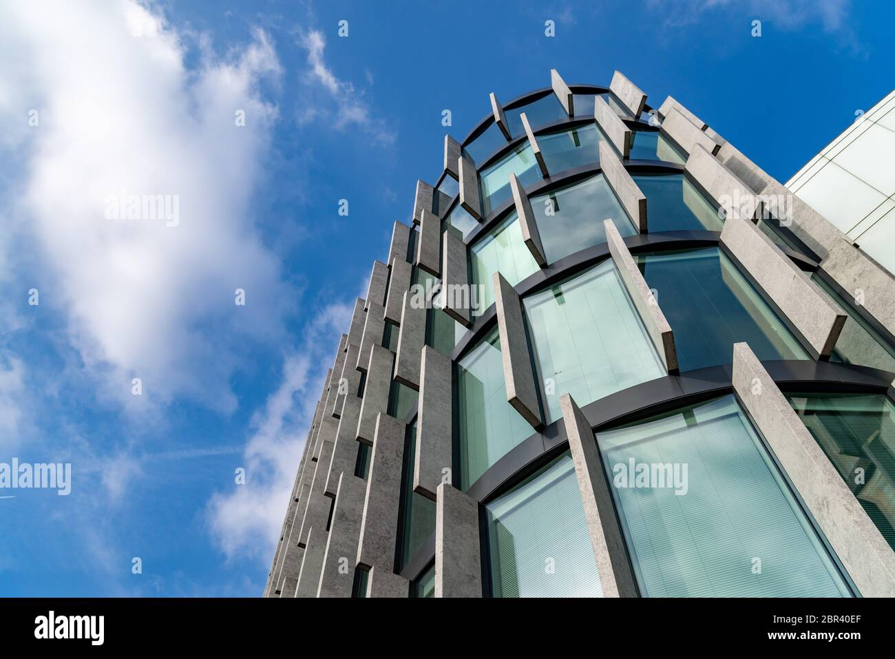 Irregular honeycomb pattern hi-res stock photography and images - Alamy