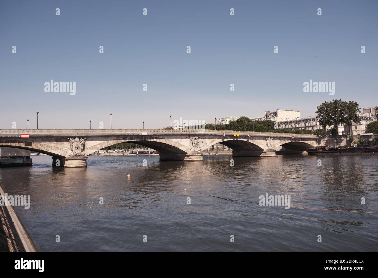 Pont des Invalides Stock Photo - Alamy
