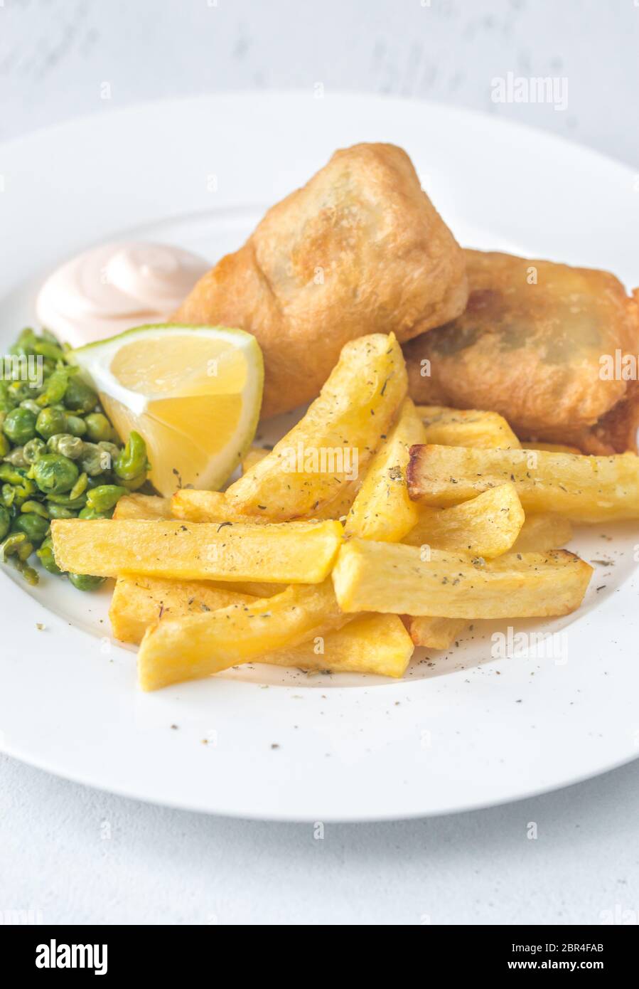 Portion of fish and chips Stock Photo - Alamy