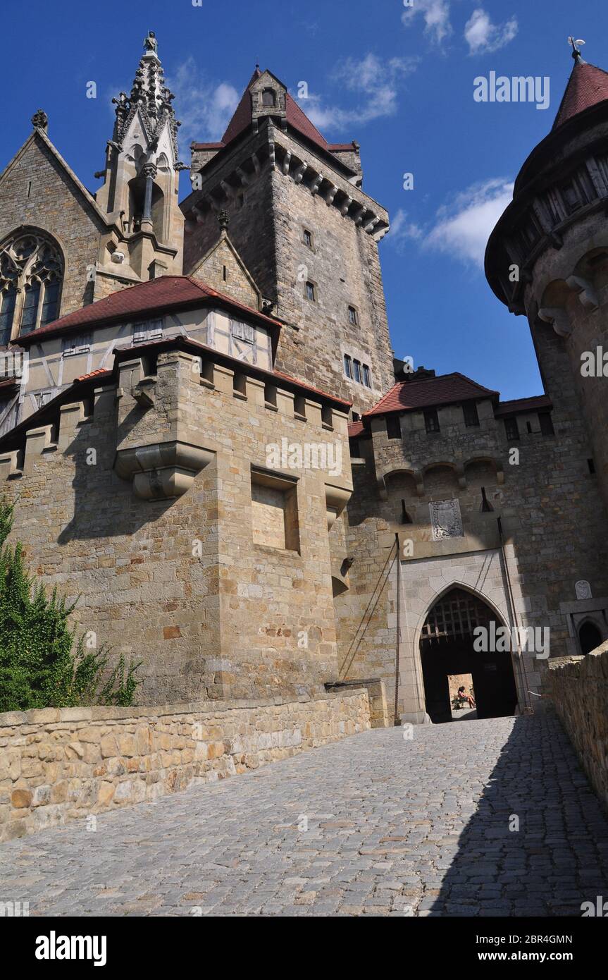 Kreuzenstein castle a hi-res stock photography and images - Alamy
