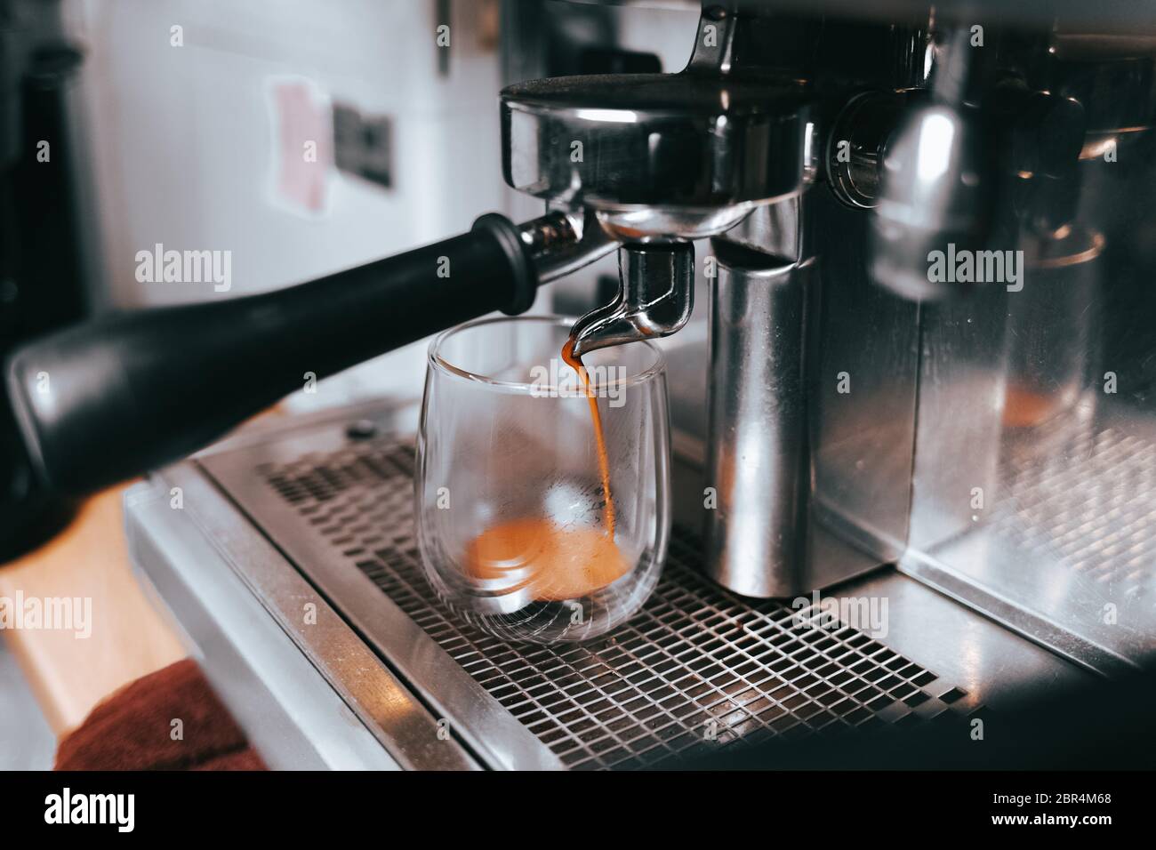 Coffee flows hi-res stock photography and images - Alamy