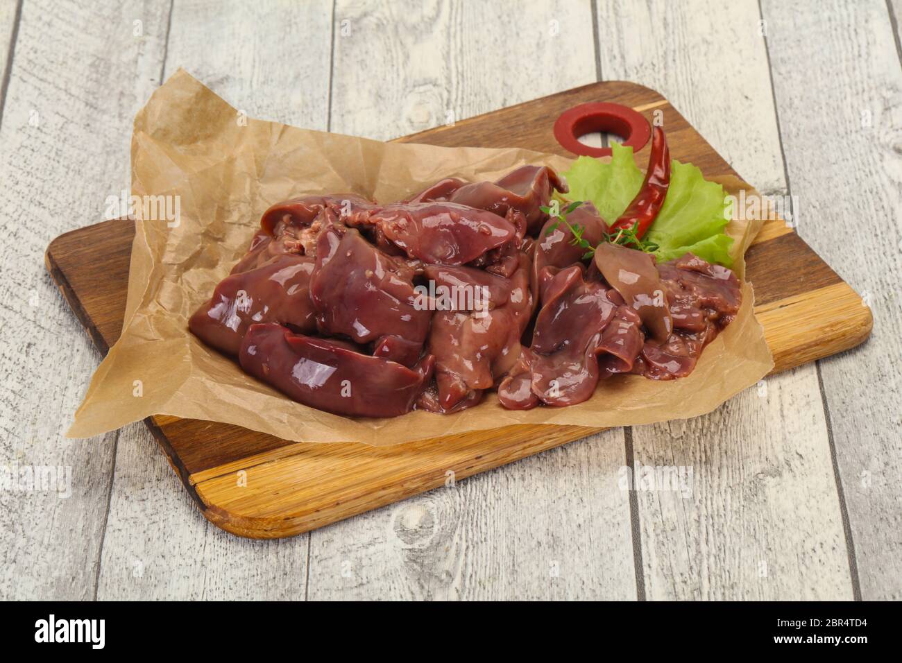 Raw chicken liver ready for cooking and roast Stock Photo - Alamy