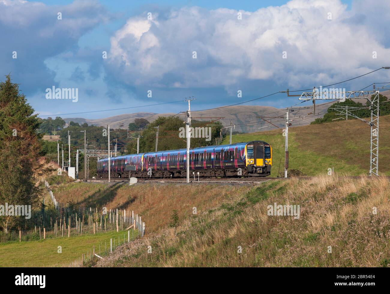 Desiro train hi-res stock photography and images - Alamy