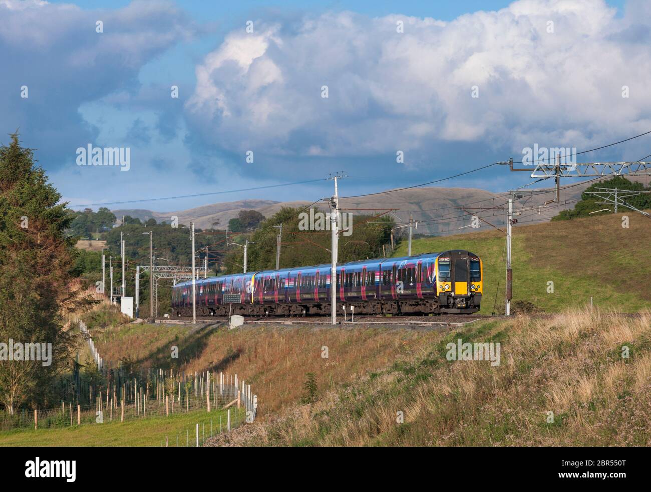 First Transpennine Express Siemens class 350 Desiro train 350402 ...