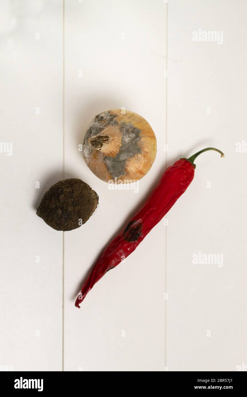 Rotten vegetables hi-res stock photography and images - Alamy
