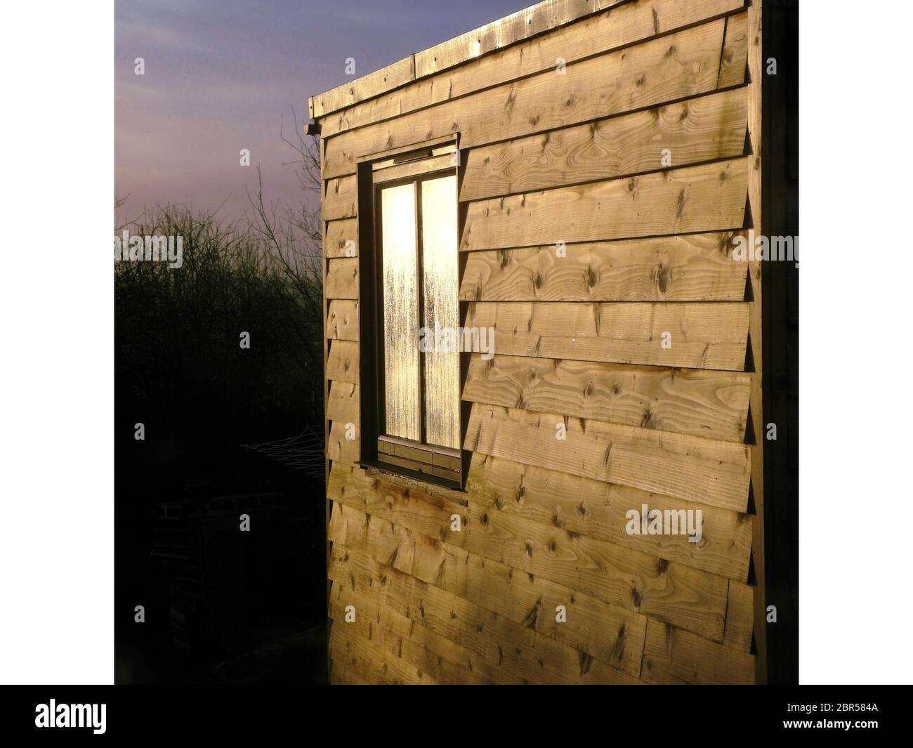 Western red cedar cladding hi-res stock photography and images - Alamy