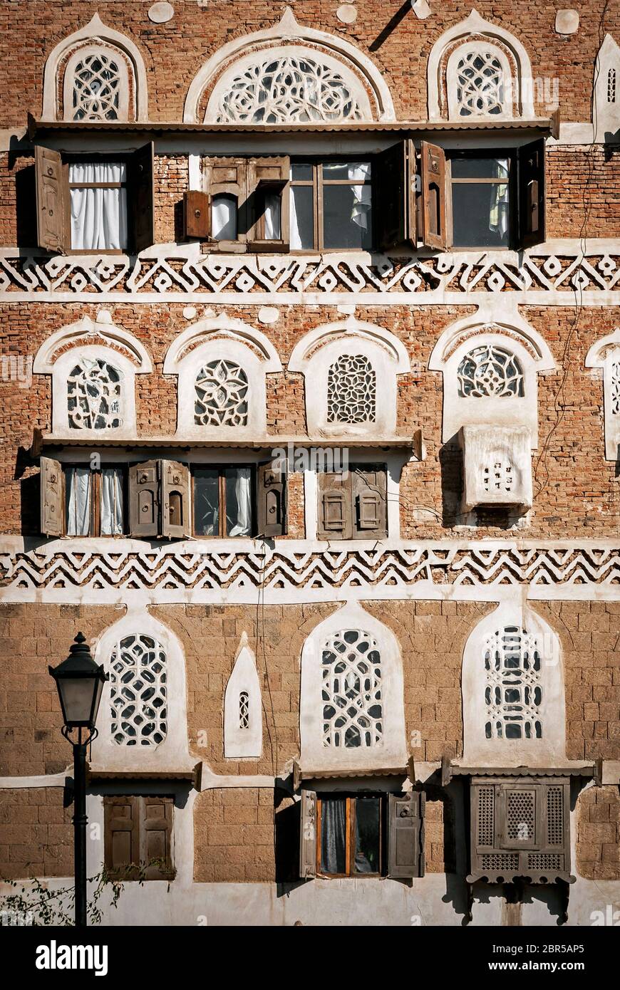 traditional yemeni heritage architecture design details in historic ...