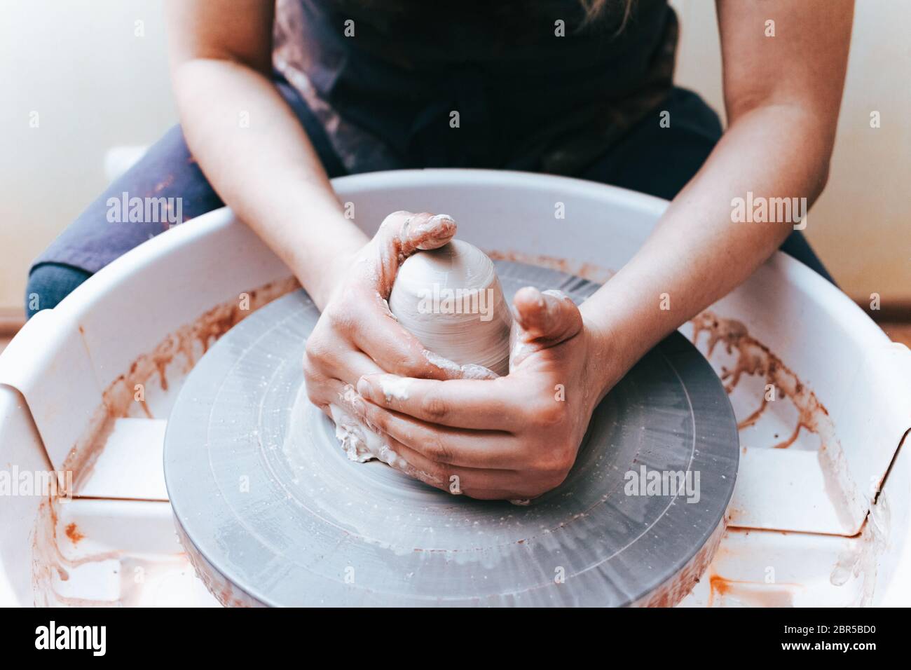 Artist formation in circle hi-res stock photography and images - Alamy