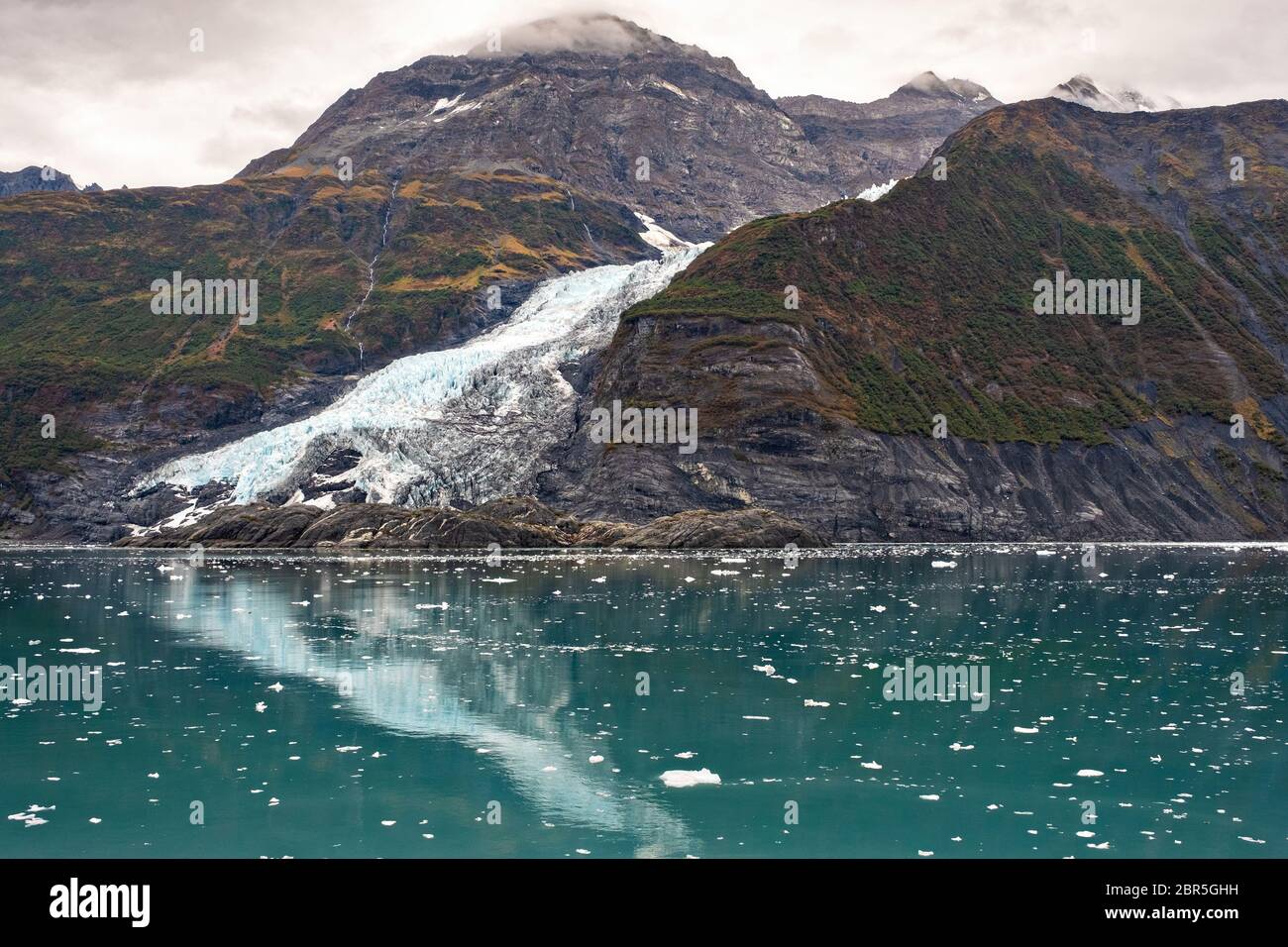 Alaska arctic glacier retreating hi-res stock photography and images ...