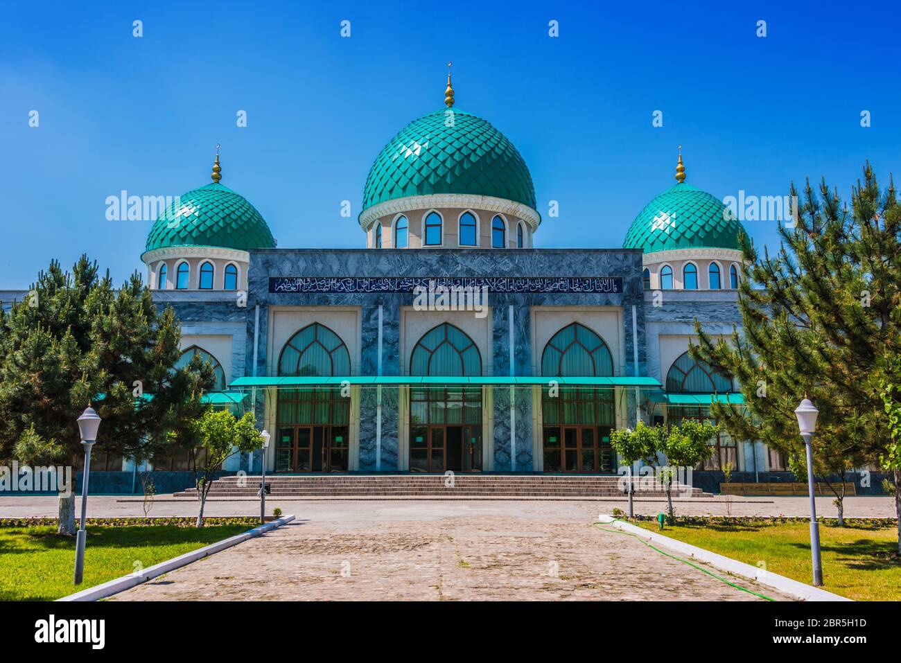 Khoja Ahror Valiy mosque known as the Jama or Dzhuma Mosque in Tashkent ...