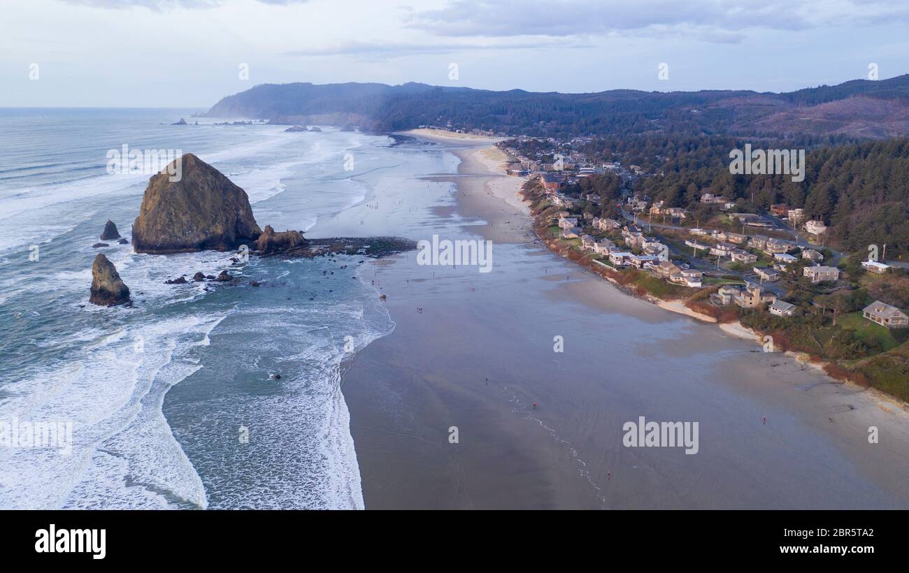 Water rolls hi-res stock photography and images - Alamy