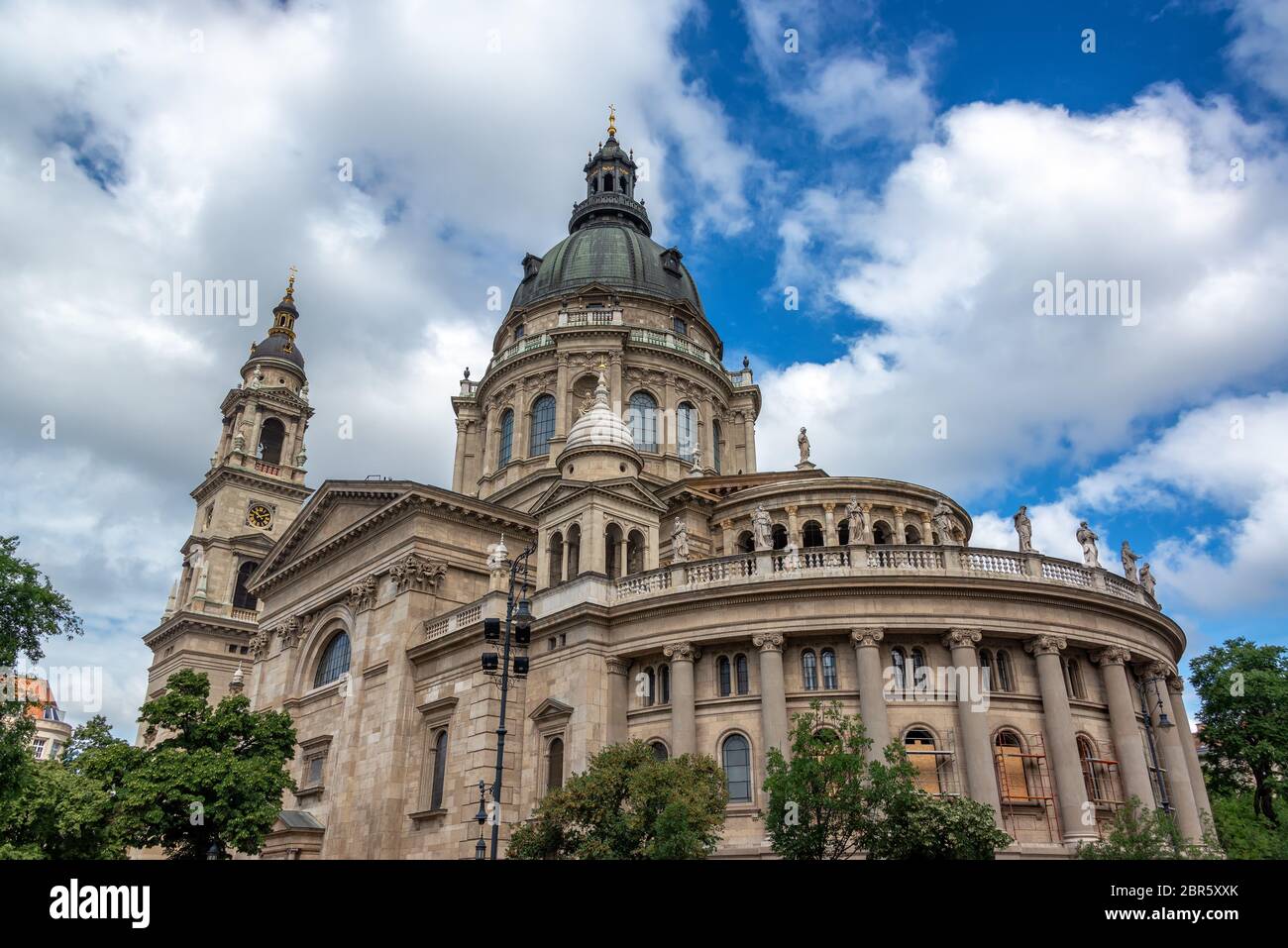 St. Stephens Basilica in Budapest, Hungary Stock Photo - Alamy