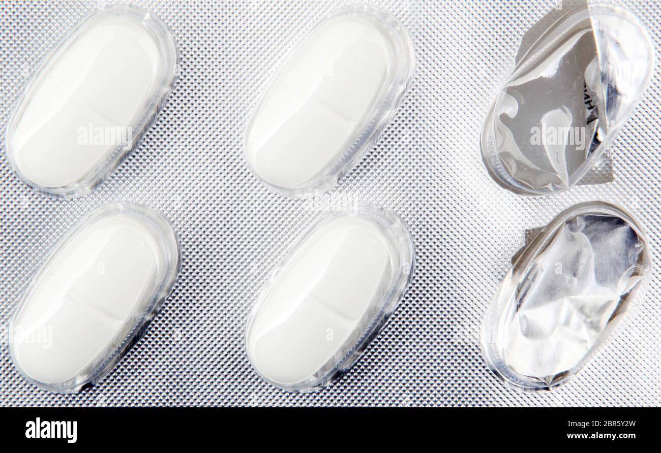 Tablets In A Blister Pack Stock Photo - Alamy